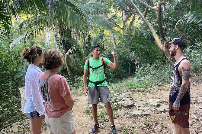 Jungle & Beach: Hidden treasures between the Jungle and the Coast - Authentic Experiences and Authentic Guides