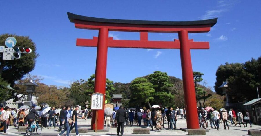 Kamakura: Private Guided Walking Tour with Local Guide - A Day in Kamakura: What to Expect