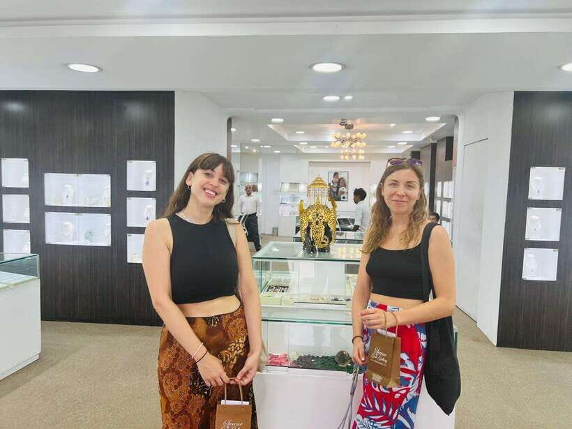 Kandy: Gem Museum Visit & Buying gallery reliable partner - The Itinerary in Detail