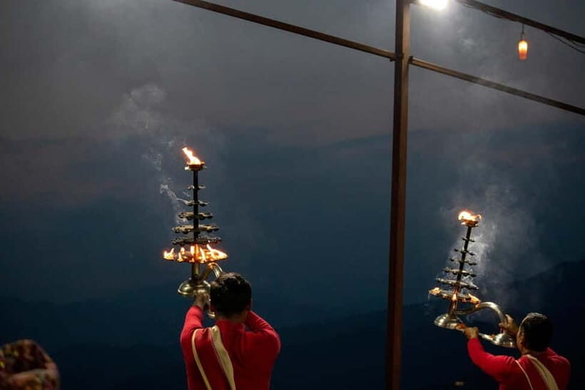 Kathmandu: Cremation & Aarati Evening Tour at Pashupatinath - Exploring the Experience in Detail