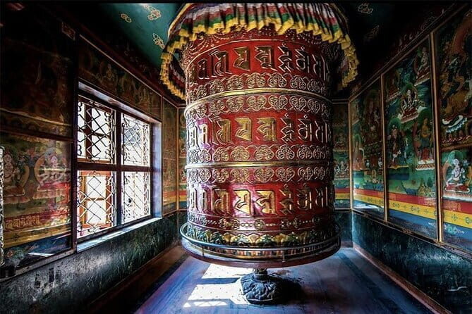 Kathmandu: Kopan Monastery, Swayambhu and Boudha Nath Stupa Tour - Analyzing the Value