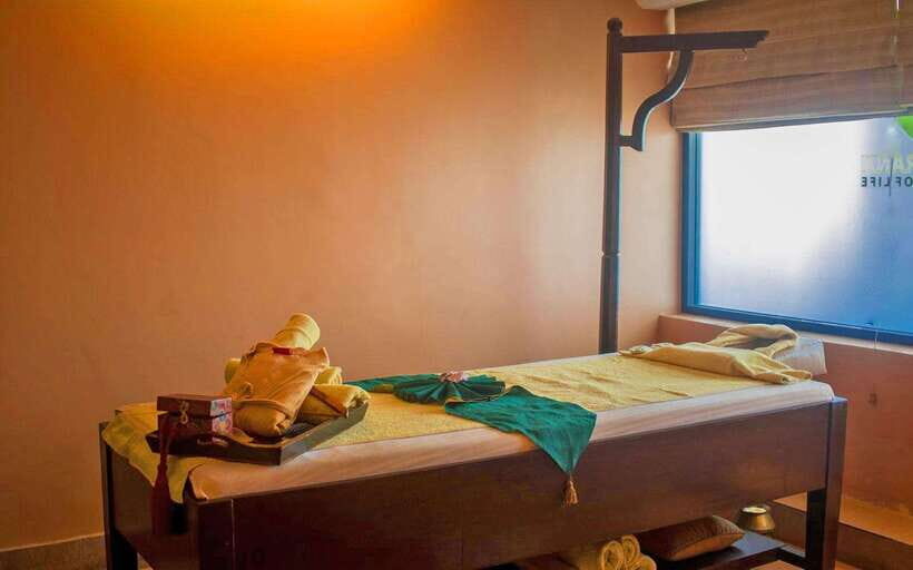 Kathmandu Valley: Ayurvedic Massage with Shirodhara - What to Expect