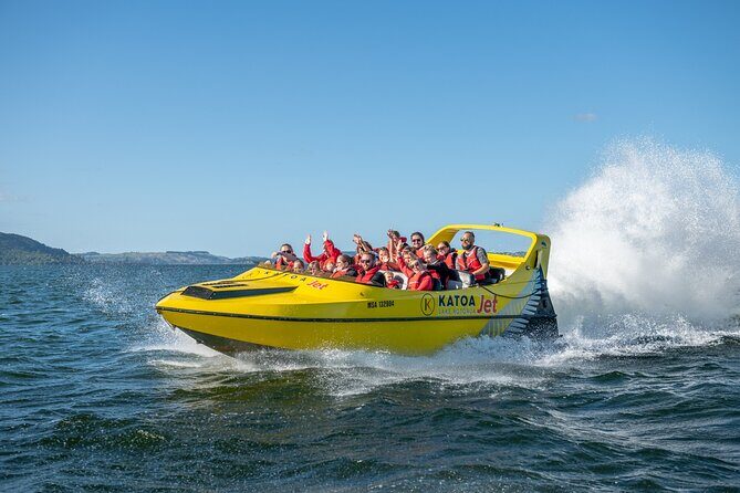 Katoa Jet Boat tour on Lake Rotorua - The Ride: Speed, Spins, and Scenic Landmarks