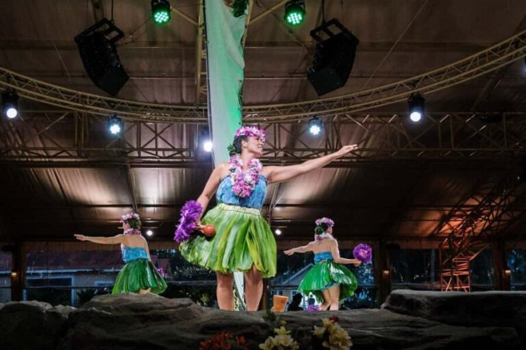 Kauai: Luau Kalamaku  Elevated Seating, Dinner & Show - The Sum Up