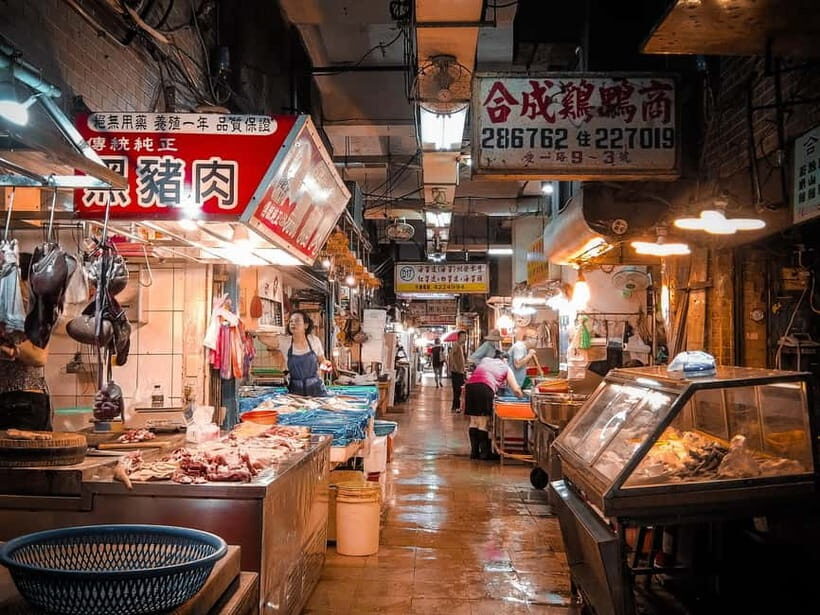 Keelung: Guided Walking Tour with Snacks and Drink - Why Choose This Tour?