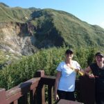 Keelung Shore Excursion: Yangmingshan Hot Spring and Wild Vegetable Cuisine Tour - Transportation and Logistics