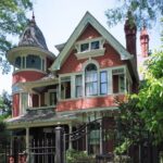 Keep Portland Weird Neighborhood Culture Tour - The Practicalities: Transportation, Price, and Group Size