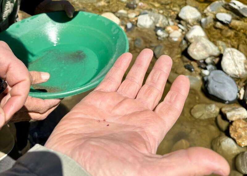 Kelowna E-Bike Gold Panning Expedition - Practical Details and What to Expect