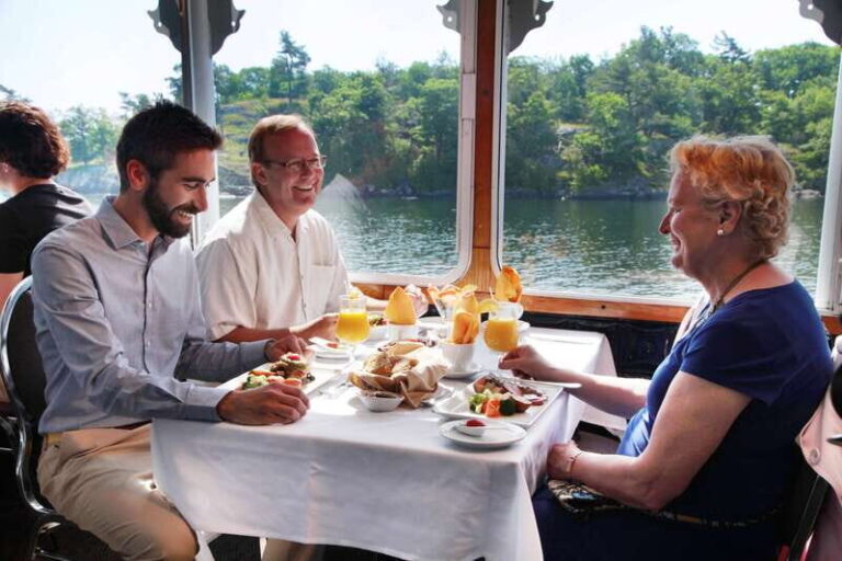 Kingston: Brunch Cruise of Thousand Islands - Summary: The Real Value of the Kingston Brunch Cruise