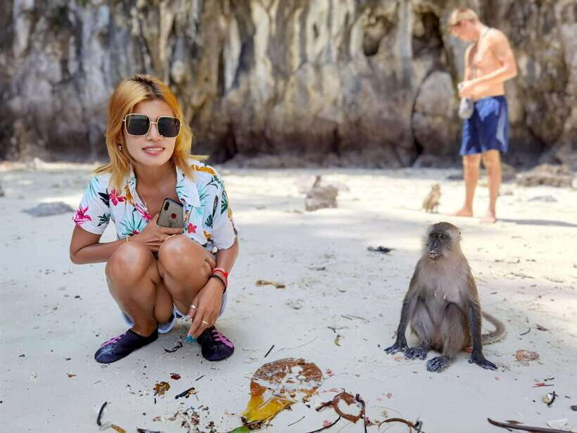 Koh Lanta: Phi Phi Islands Tour w/ Maya Bay, Snorkel & Lunch - The Experience: What You Can Expect