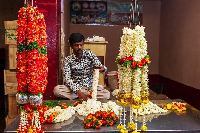 Kolkata 8 Hour Private City Tour Including Hotel Transfers by Car - Kumartuli: The Creative Heart