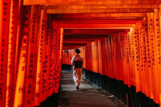 Kyoto Arashiyama Fushimi Inari Taisha Shrine and Nara Park Tour - Kinkakuji Temple: The Golden Pavilion