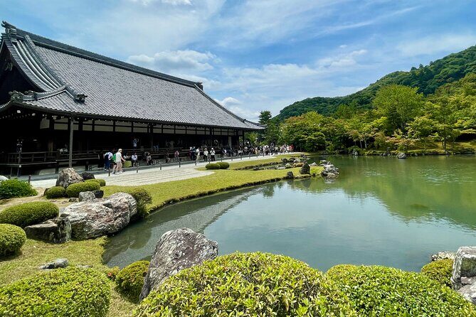 Kyoto Early Bird English Tour: Fushimi-Inari and Arashiyama - FAQs