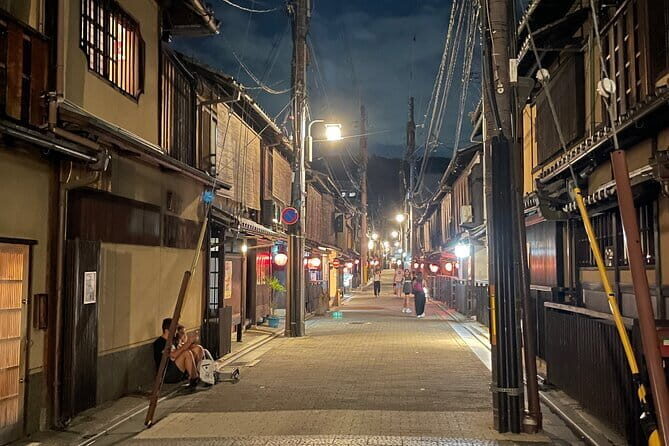 Kyoto Gion Walking Tour Discovering the Secret World of Geisha - Authenticity and Local Life