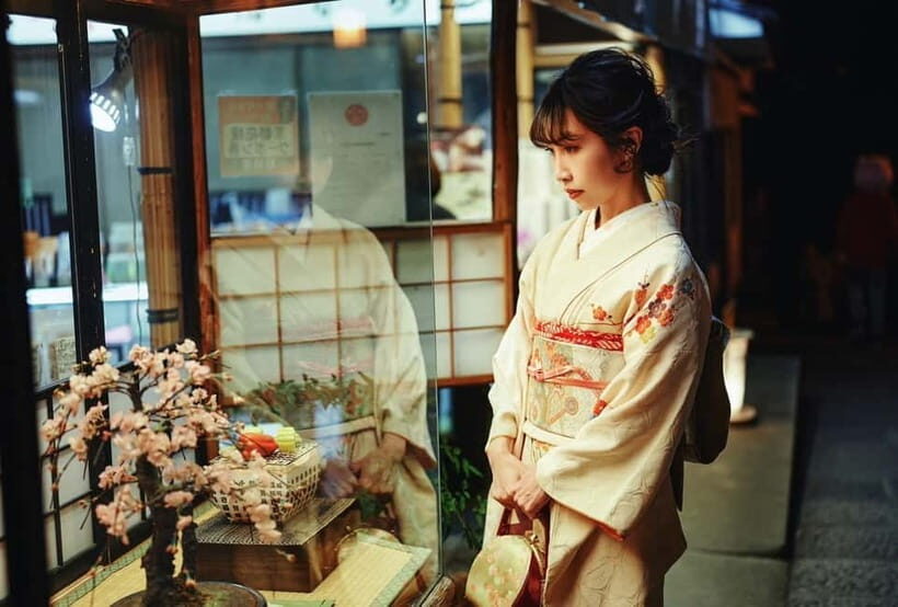 Kyoto: Kimono/Yukata Rental 5 Minute from Kiyomizu-dera - Walking the Streets of Kyoto in Kimono or Yukata