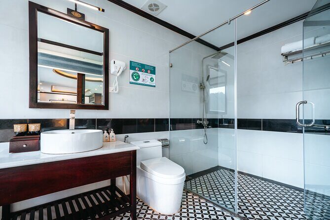 La Charm Cruise 3 Day sExplore Halong Bay & Lan Ha Bay from Hanoi - FAQ