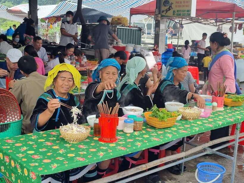 Lai Chau: Colorful Ethnic Market of San Thang on Sunday - A Practical Guide to the Lai Chau Market Day Tour