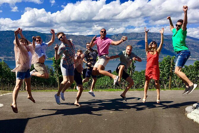Lake Country Full Day Lunch Wine Tour-Incl. Tastings & Guide Grat - Midday: Scenic Lunch Breaks and Tastings
