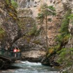 Lake Louise, Moraine Lake: English & Spanish Day Trip - Who Should Consider This Tour?