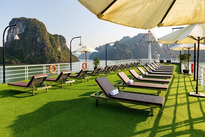 Lan Ha bay luxury cruise 2D/1N: Kayaking, jumping & swimming at pristine places - Who is This Cruise Best For?