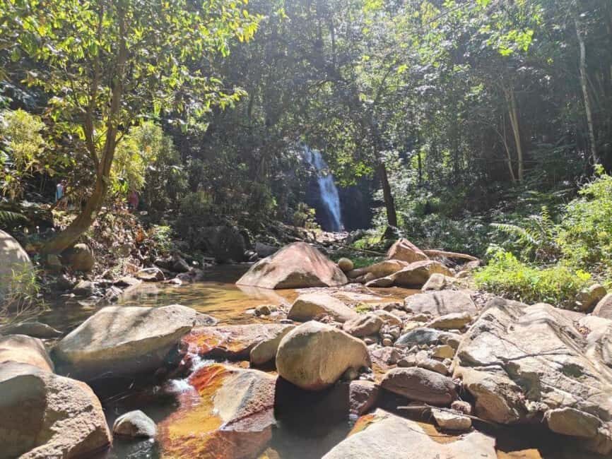 Largest zipline/Cave & Biausevu waterfall Discovery tour - What’s this tour all about?
