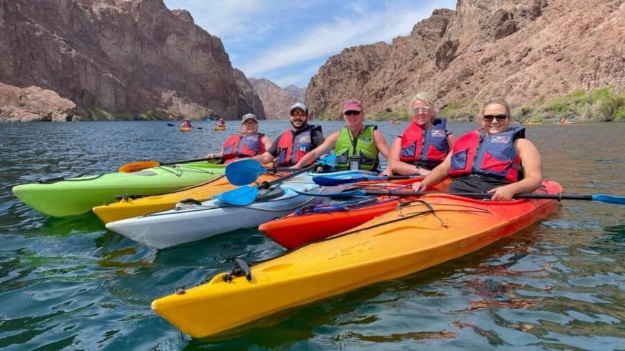 Las Vegas: Kayak Rental without Transportation - The Flexibility of a Self-Guided Experience