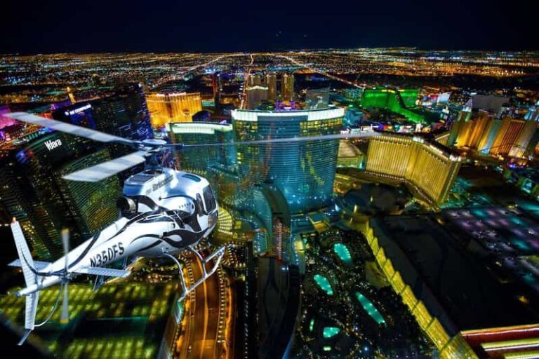 Las Vegas: Nighttime Helicopter Flight over the Strip - The Experience on the Helicopter
