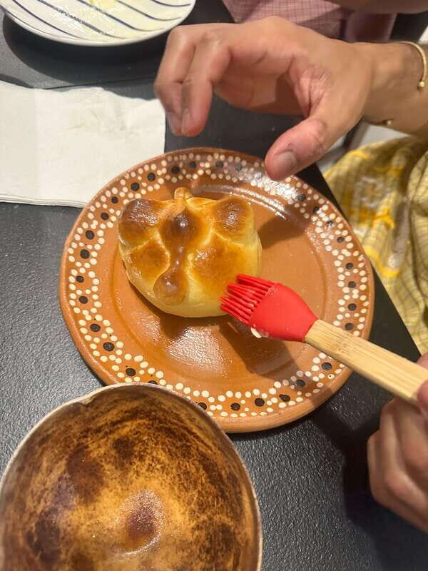 Learn to Cook Mexican Bread - An In-Depth Look at the Bread-Making Class