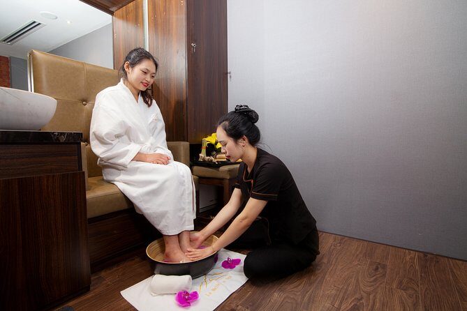 Lessence Relaxation Package for Lady: 240 - The Environment and Facilities