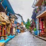Li River Cruise from Guilin to Yangshuo: West Street, Silver Cave and Moon Hill - Marveling at Silver Cave