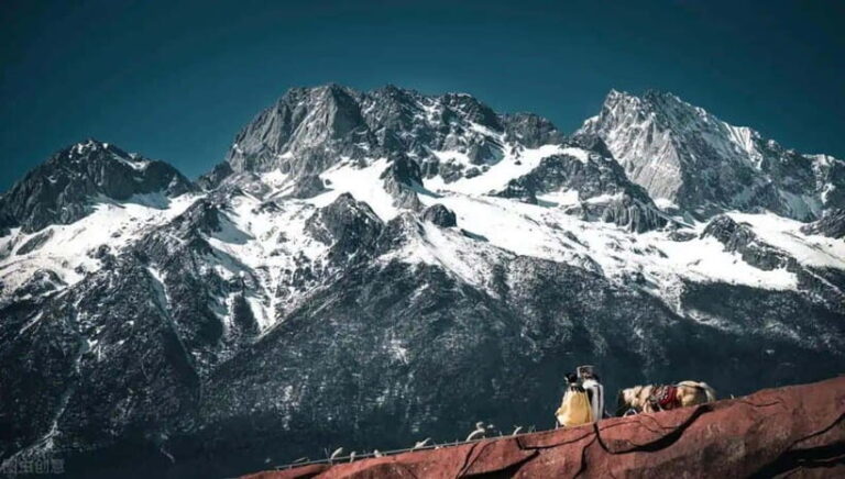 Lijiang: Jade Dragon Snow Mountain with Scenic Train Tour - Journey Through the Majestic Jade Dragon Snow Mountain