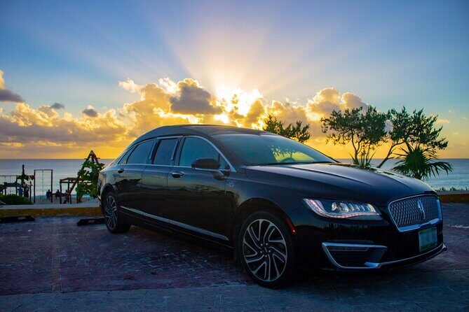 Lincoln Strecth Limo from Costa Mujeres to Cancun Airport - Why this transfer makes a difference