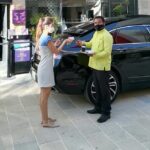 Lincoln Strecth Limousine with Wi Fi on board - What Makes This Transfer Stand Out?