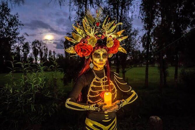Live Noche de Muertos at Xochimilco: Dinner and local beers - The Itinerary in Detail