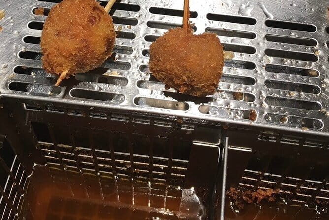 Local Izakaya Japanese Traditional Bar Hopping in Osaka Namba - What’s Included and What to Expect