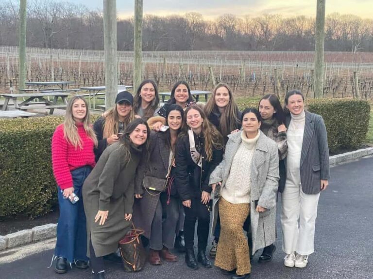 Long Island: East End Wine TOUR from NEW YORK CITY - Who Will Love This Tour?