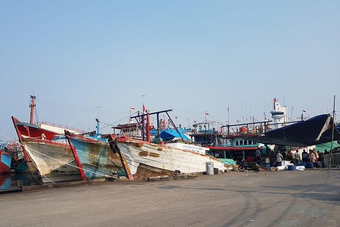 Look at Jakarta Local Experience Tour With Boating - Who Should Consider This Tour?