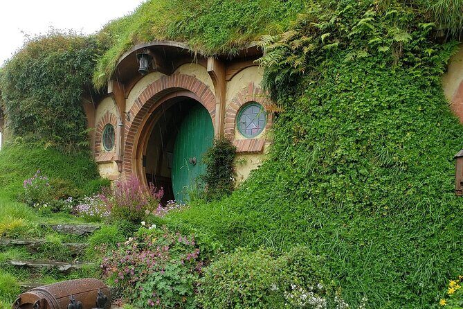 Lord of the Rings : 2-Day Private Tour from Auckland - What Makes This Tour Unique
