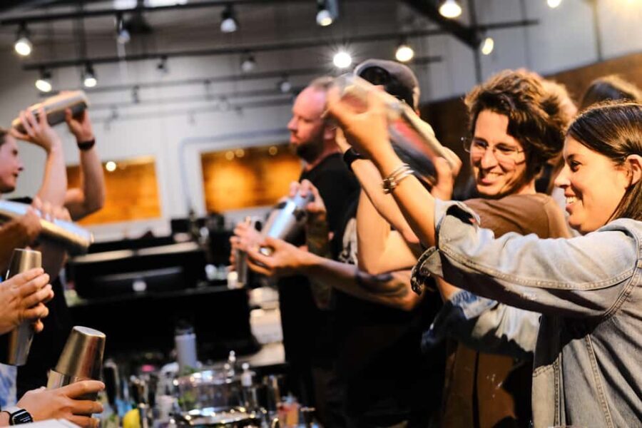 Los Angeles: Cocktail-Making Class with Mixologist - Diving into the Details: Why This Experience Works