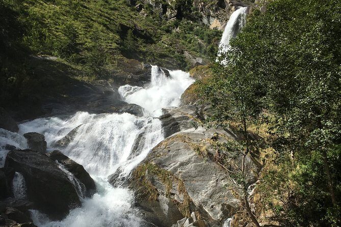 Lower Mustang Jomsom Muktinath Hot Spring Tour in 4 WD Jeep - Authentic Experiences and Authenticities