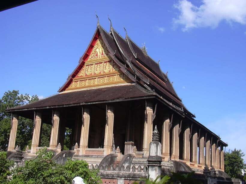 Luang Prabang: Local Village & Kuang Si Falls Private Tour - Transportation and Group Size
