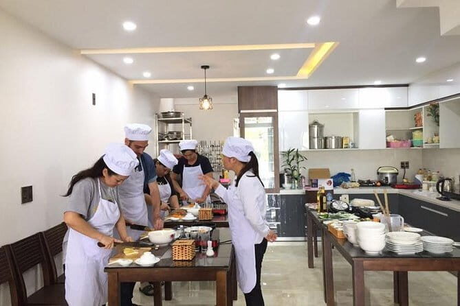Lunch Time In Da Nang: Market Tour And Cooking Class - FAQs