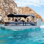 Luxury Boat Trip to the Arch - The Experience and Atmosphere