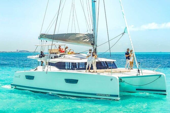 Luxury Catamaran Privilege to Isla Mujeres + Open Bar VIP - Who Is This Tour Best For?