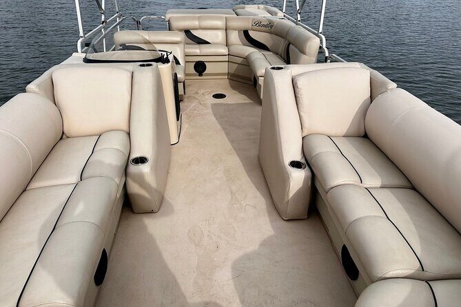 Luxury Pontoon Boat Rental - Why it’s a Great Choice