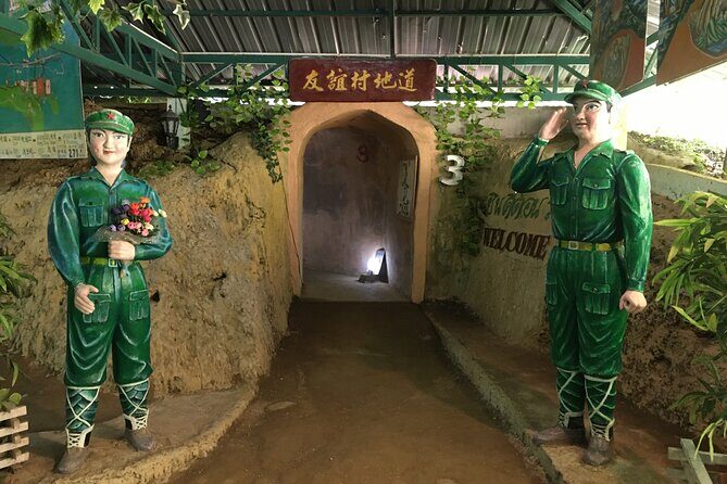 LUXURY Private day tour: Thailand & Malaysia KL (2 countries) from Singapore - Who Will Appreciate This Tour?
