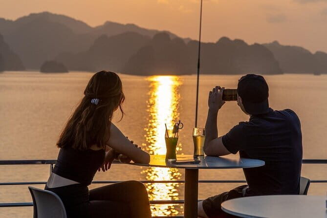 Luxury Sunset Tour: Kayak, Water Slides, Jacuzzi visit Lan Ha Bay - Exploring Lan Ha Bay’s Natural Splendors