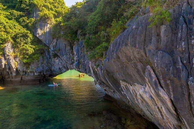 Luxury Sunset Tour: Kayaking and swimming to admire Lan Ha Bay - In-Depth Itinerary Breakdown