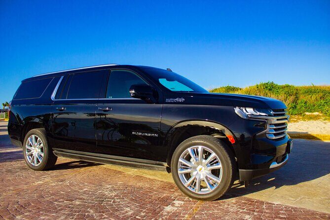 Luxury Suv departures from Akumal to Cancun Airport - Key Points