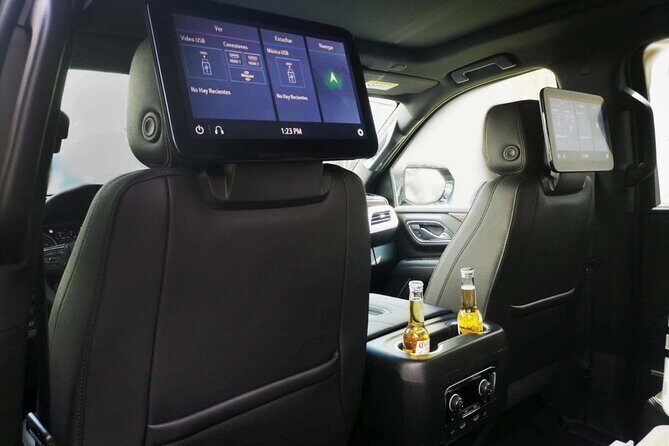 Luxury Suv Departures from Cancun Hotel Zone to Airport - Key Points